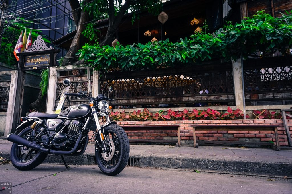 [SR] GPX LEGEND 250 TWIN II Check in 3 ร้านตึกเก่าระดับตำนาน าก ...